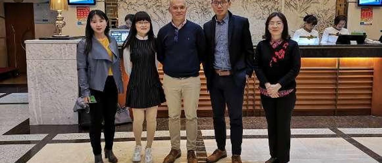 Roberto Valdeón: "La sensación en Wuhan es la de una ciudad muerta ...