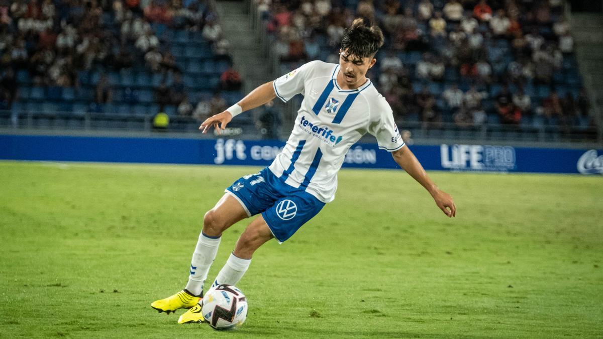 Inminente mejora de contrato para el canterano Teto