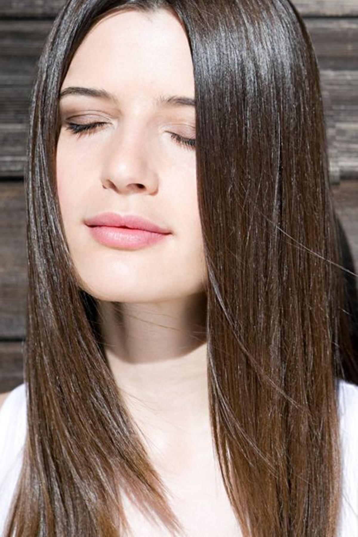 Un pelo más liso - Woman