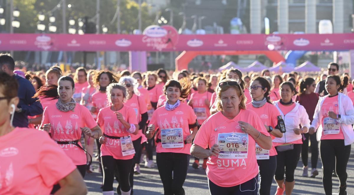 La Cursa de la dona, búscate en las fotos | FOTOS