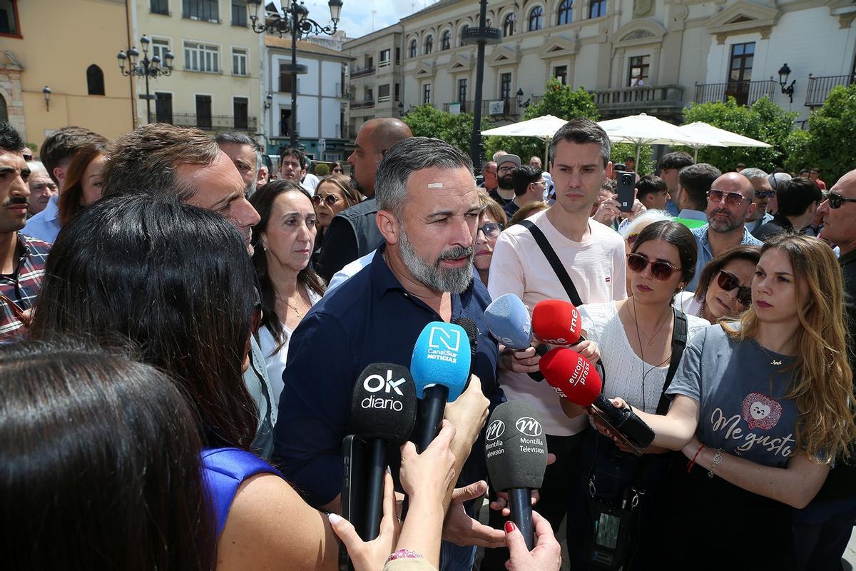 CAMPAÑA ANDALUZA | Abascal endurece su discurso en Montilla y marca ...