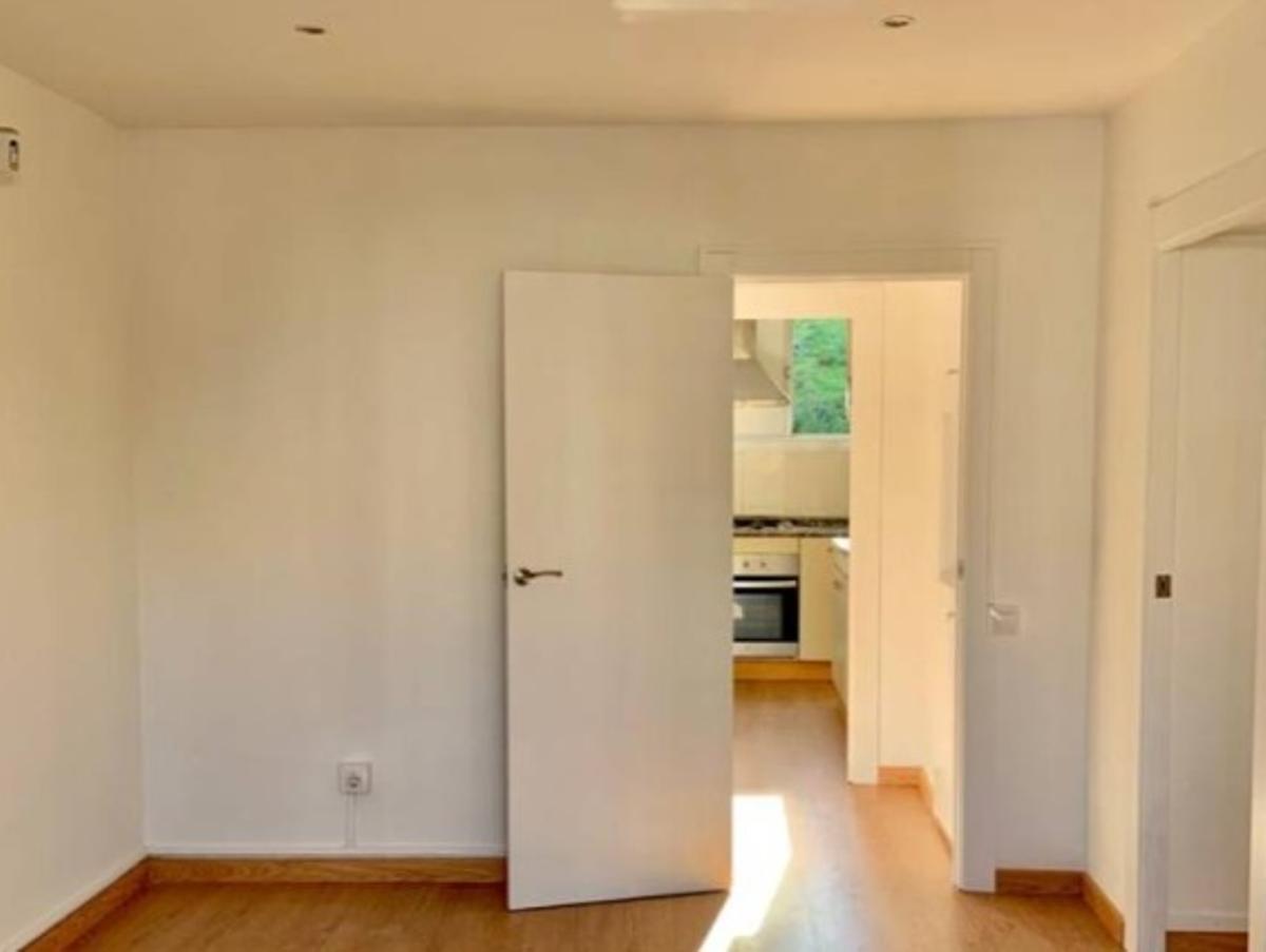 Así son algunos de los pisos más baratos en venta ahora mismo en Barcelona