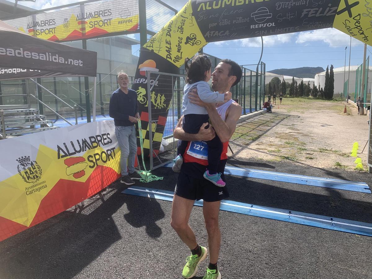 Las mejores imágenes del ambiente en el Trail de Alumbres 2026 - La ...