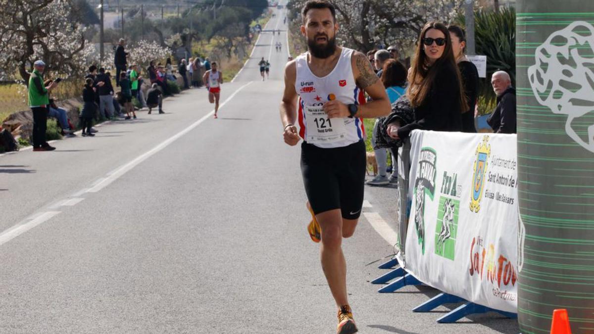 Los atletas David Grille y Gloria Tejado brillan en la Cursa Flor de l ...