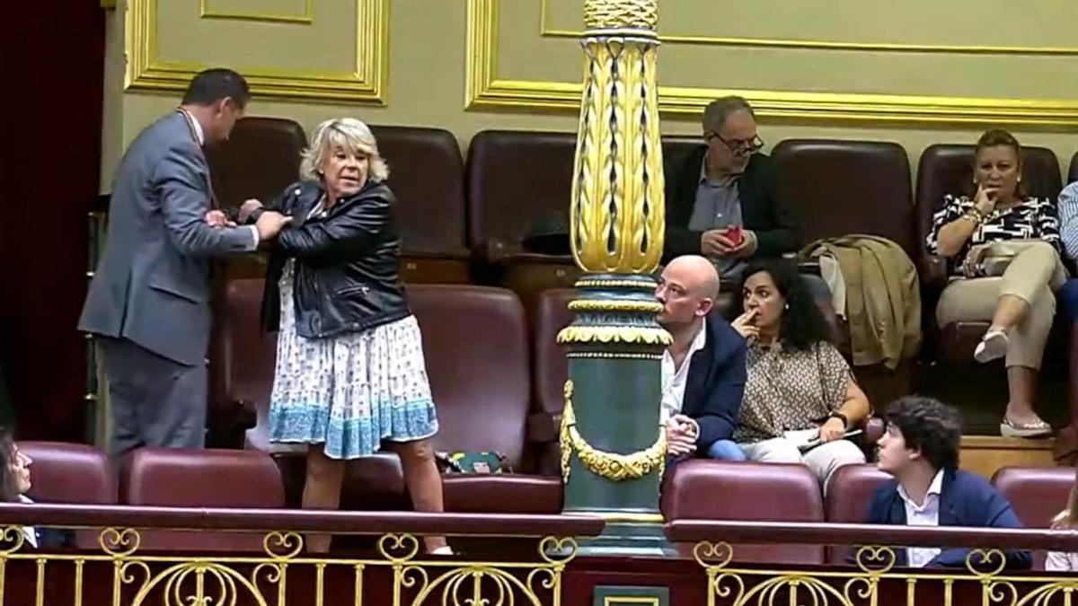 MUJER EXPULSADA CONGRESO DIPUTADOS | Armengol expulsa del Congreso a ...