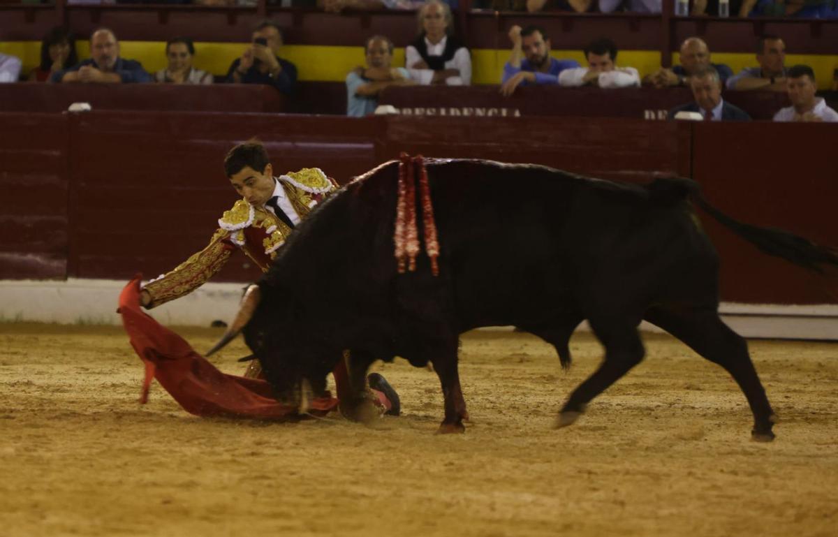 Roca Rey y Ureña en estado de gracia abren la ‘Puerta Grande’ en la ...
