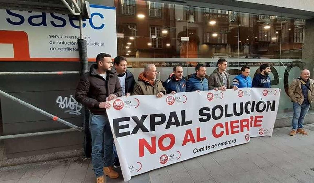 Los trabajadores plantean a Expal un plan de viabilidad para evitar el ERE