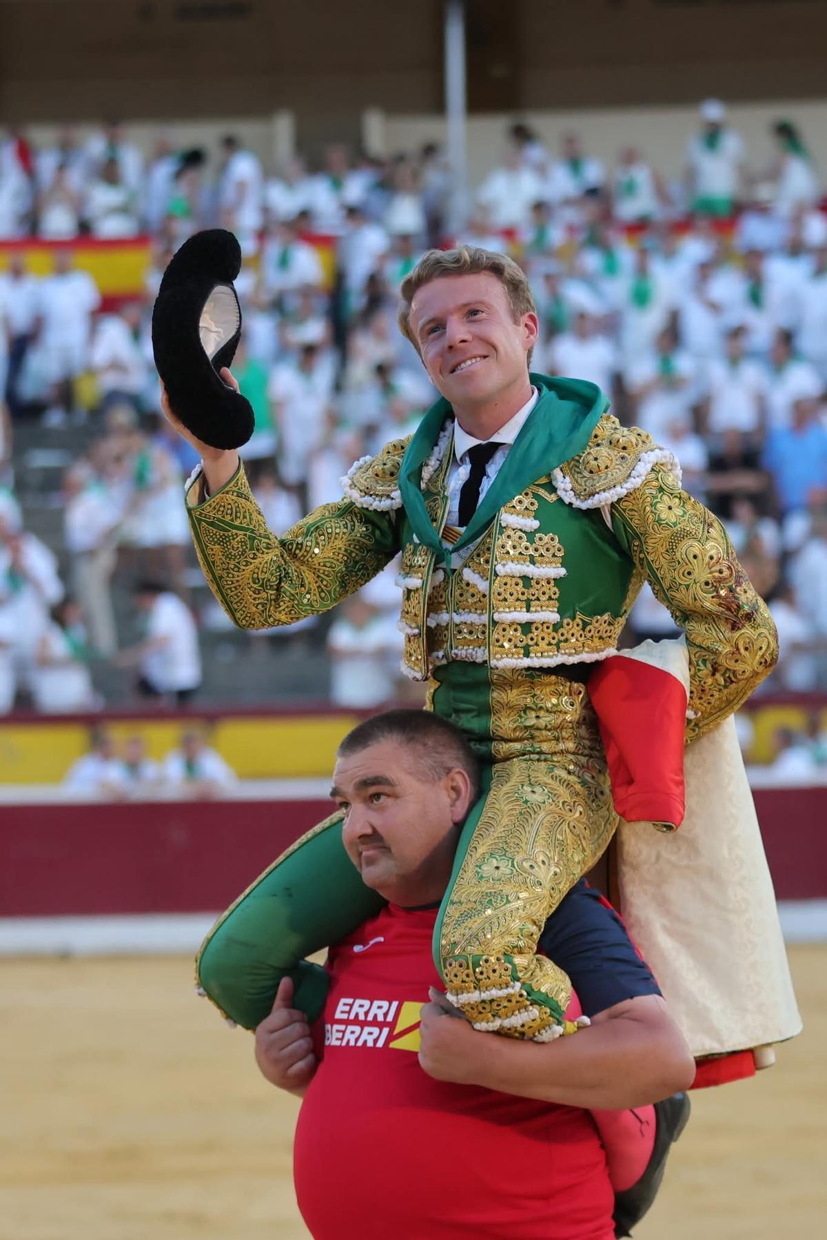 Toros Huesca | Crítica de Carmelo Moya de la segunda de la Feria de ...