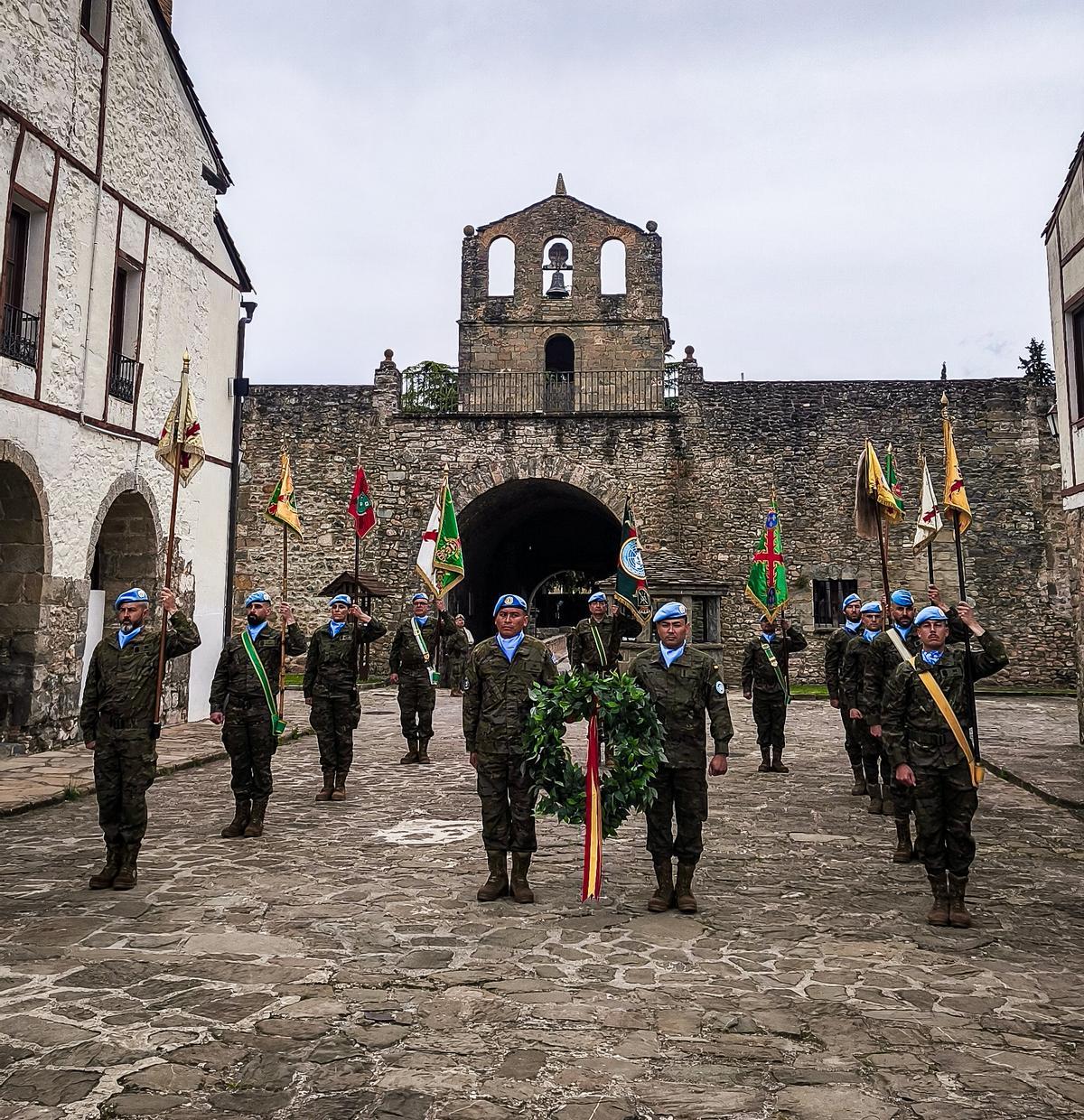 La Brigada Líbano XLV parte desde Jaca para llevar a cabo una misión de ...
