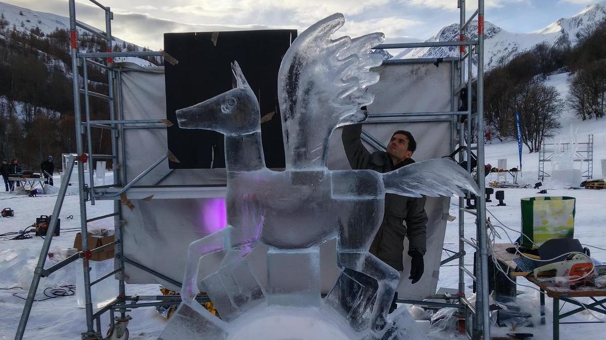 Enrique Jordá, el artista del hielo de Alicante que esculpe en los Alpes