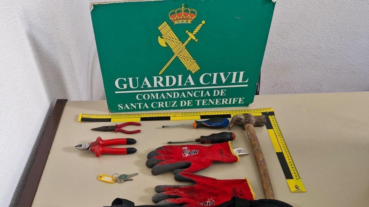 La Guardia Civil sorprende infraganti a un varón robando en el interior ...