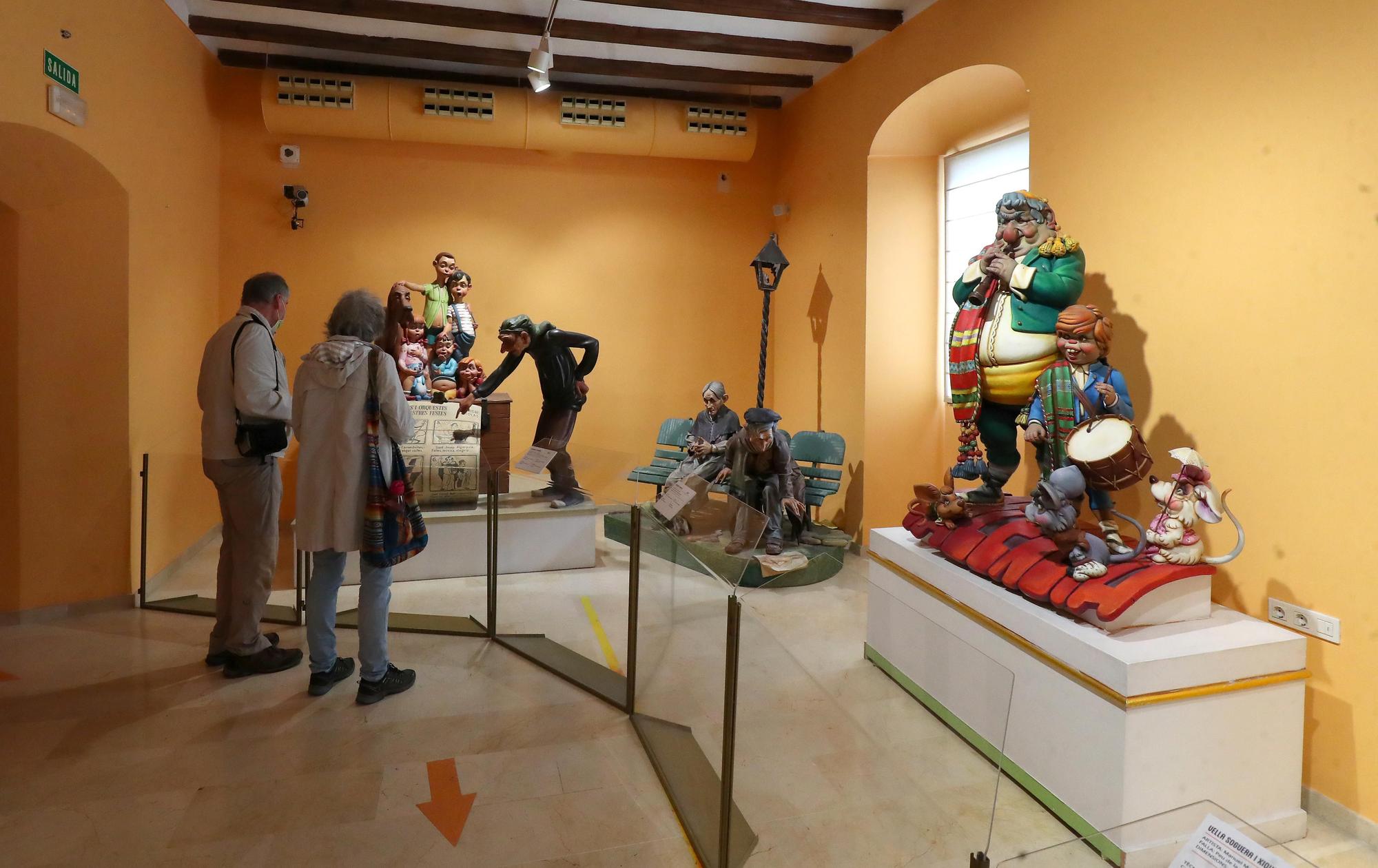 Visita al Museo Fallero