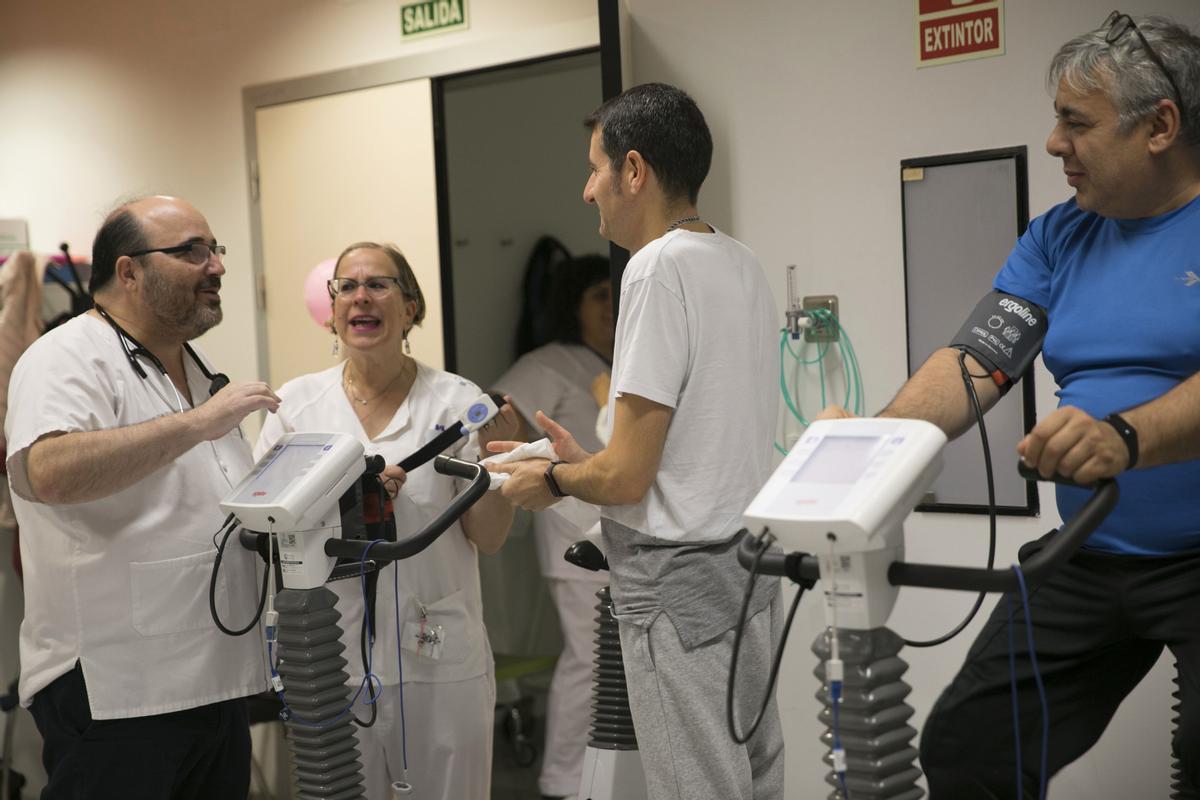 La unidad de Rehabilitación Cardiaca del HUCA recibe un sello nacional ...