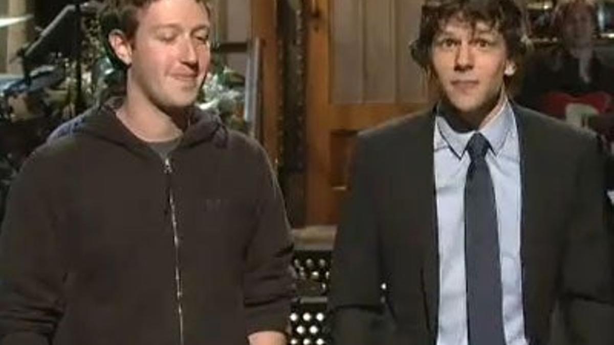 Jesse Eisenberg y Mark Zuckerberg cara a cara - Cuore