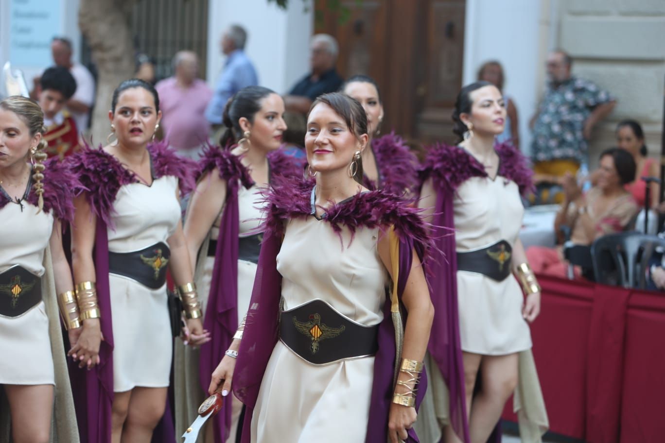 Las imágenes de la cautivadora Entrada da inicio a los Moros y ...