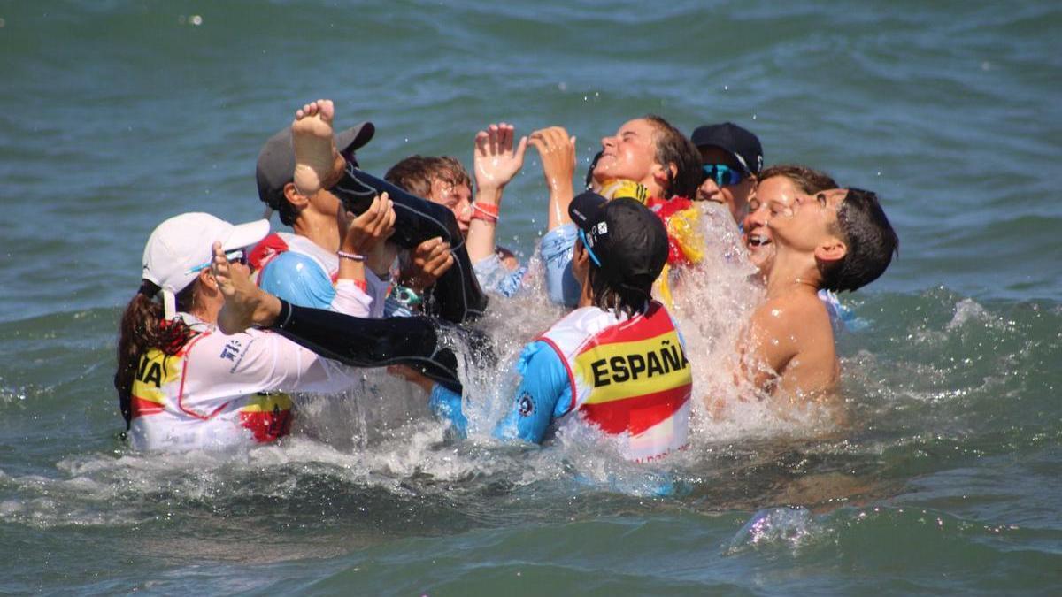 Blanca Ferrando se proclama campeona del Mundo Optimist con 13 años ...