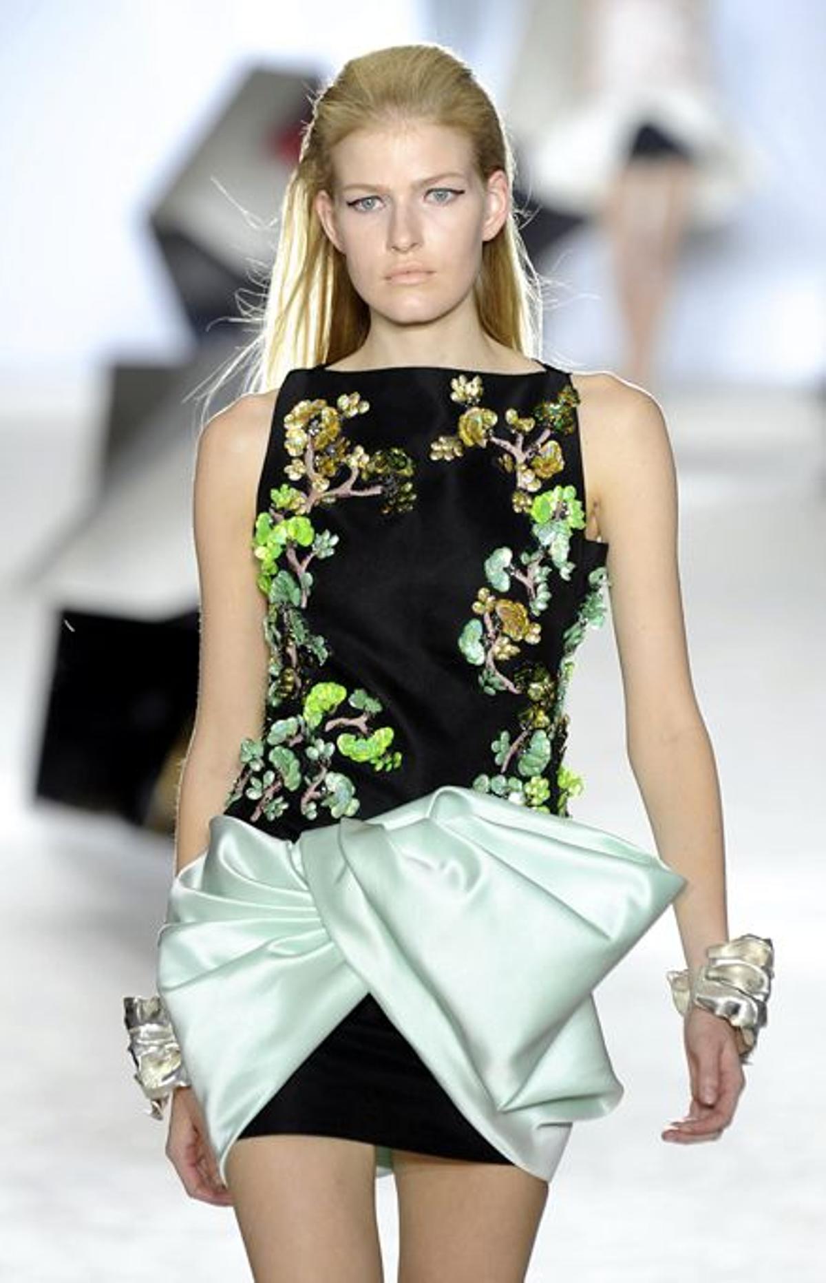 El jardín de Giambattista Valli - Woman