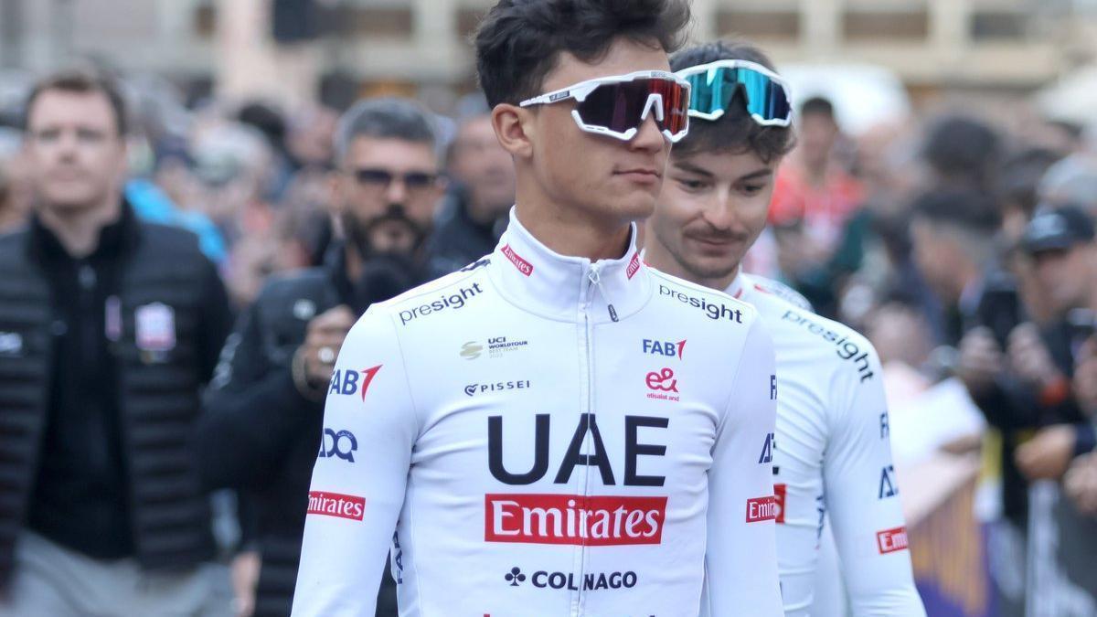 ¿Quién es Isaac del Toro, el mexicano que lidera el Giro de Italia?