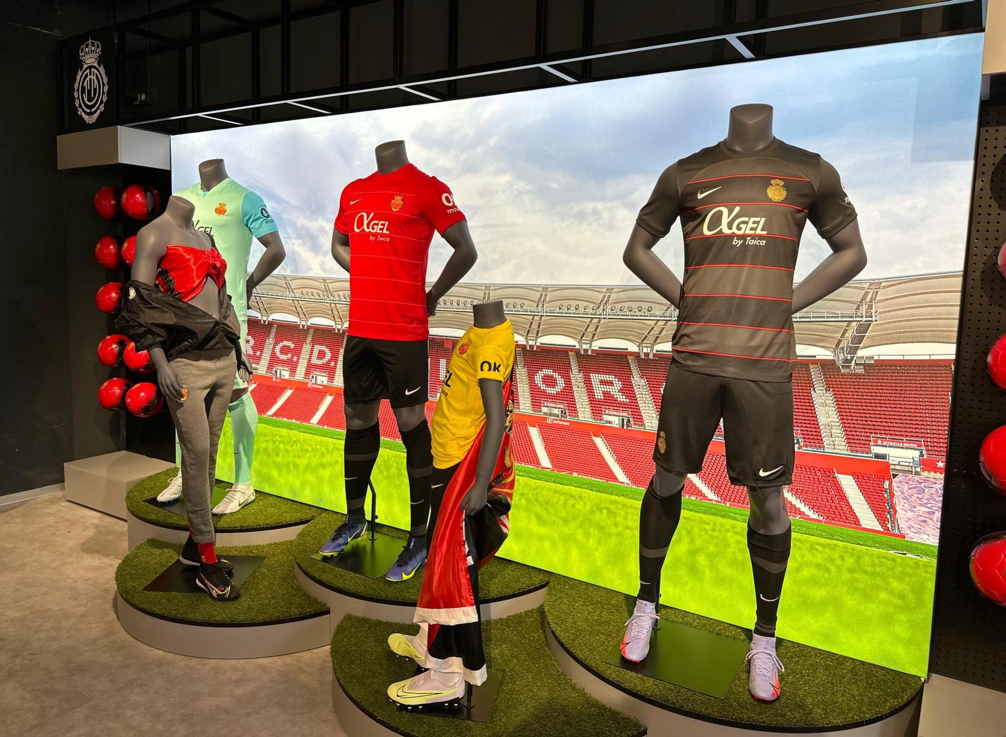 Las mejores fotos del estadio de Son Moix tras la reforma, el renovado ...