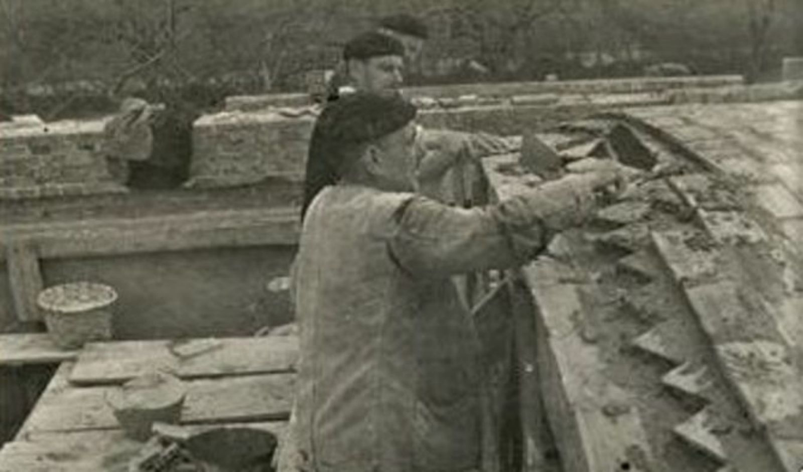 Poliédrica Universidad Laboral: 75 años del inicio de la construcción ...