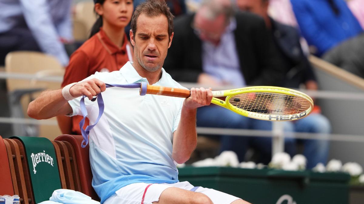 El público de Roland Garros se vuelca contra los favoritos