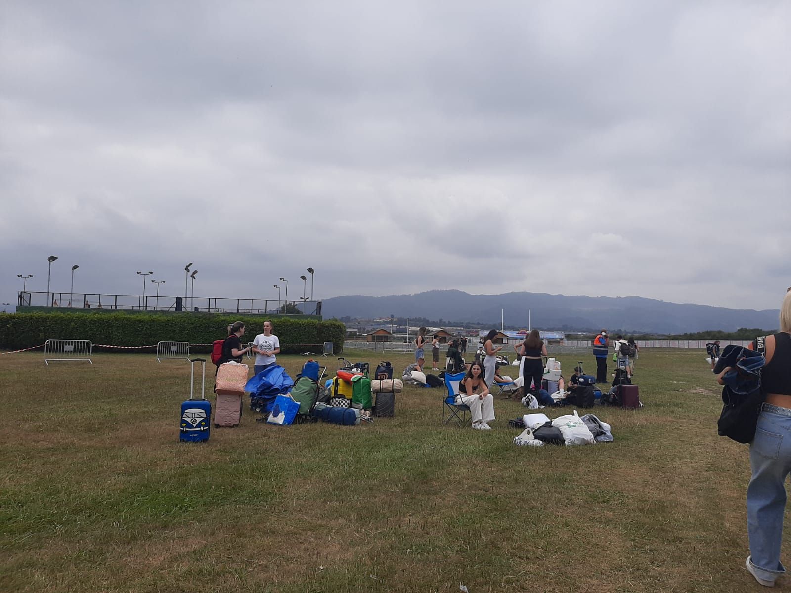 Los primeros "bombis" ya están en Llanera para acampar en La Morgal ...
