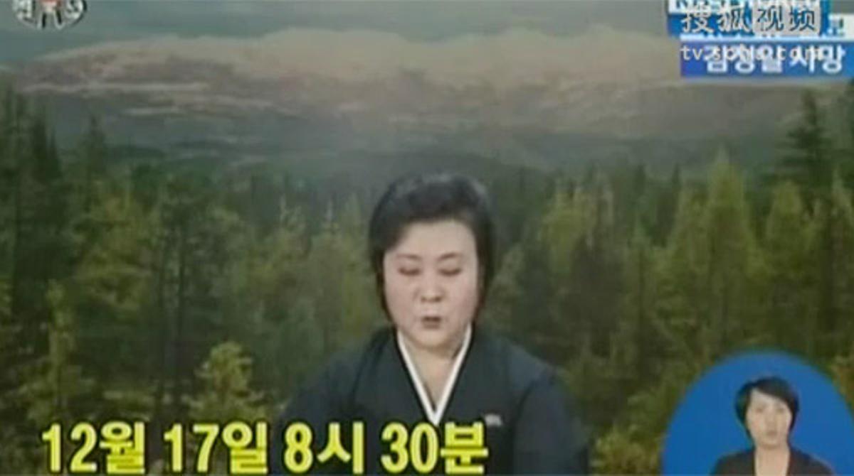 La cadena KCTV anuncia entre lloros la muerte del dictador Kim Jong-il