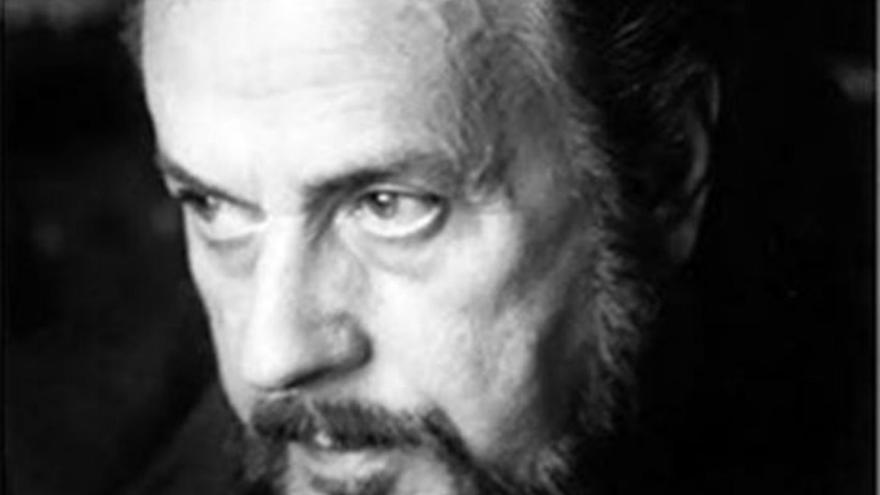 Sueño de un mediodía de verano, los versos de Yannis Ritsos