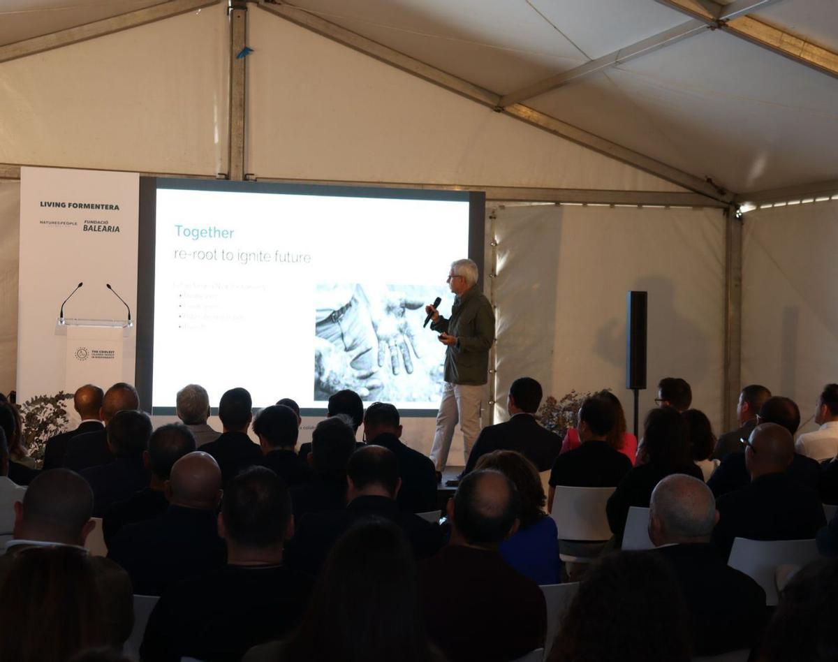 Baleària impulsa un proyecto para recuperar la biodiversidad de Formentera