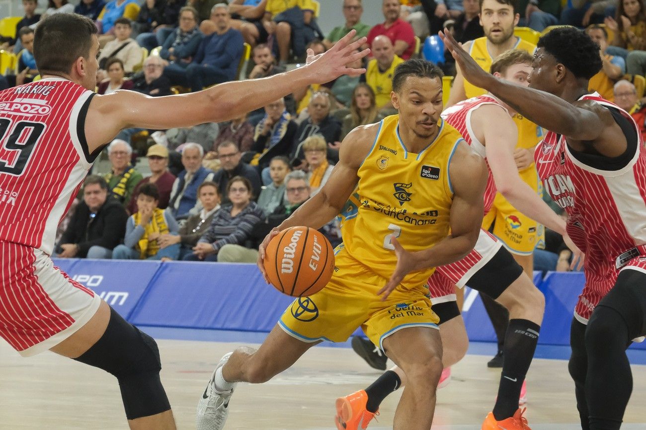 FOTOS BALONCESTO | El partido CB Gran Canaria-Joventut, en imágenes (79-68)