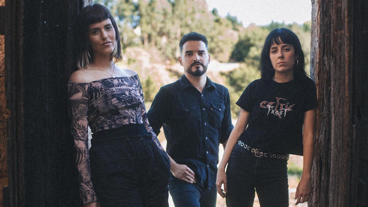 Grande Amore: "Le canto al sinvivir, más que a la vida"