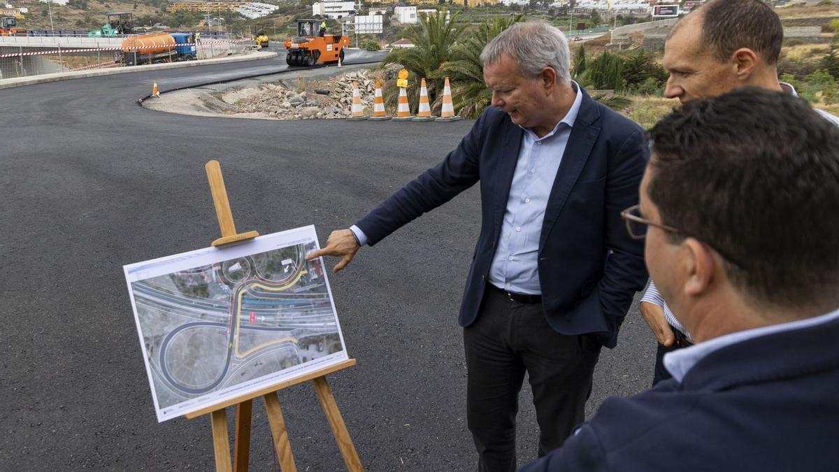 OBRAS ARUCAS GC-20: La Consejería de Obras Públicas culmina el asfaltado de la nueva conexión de ...