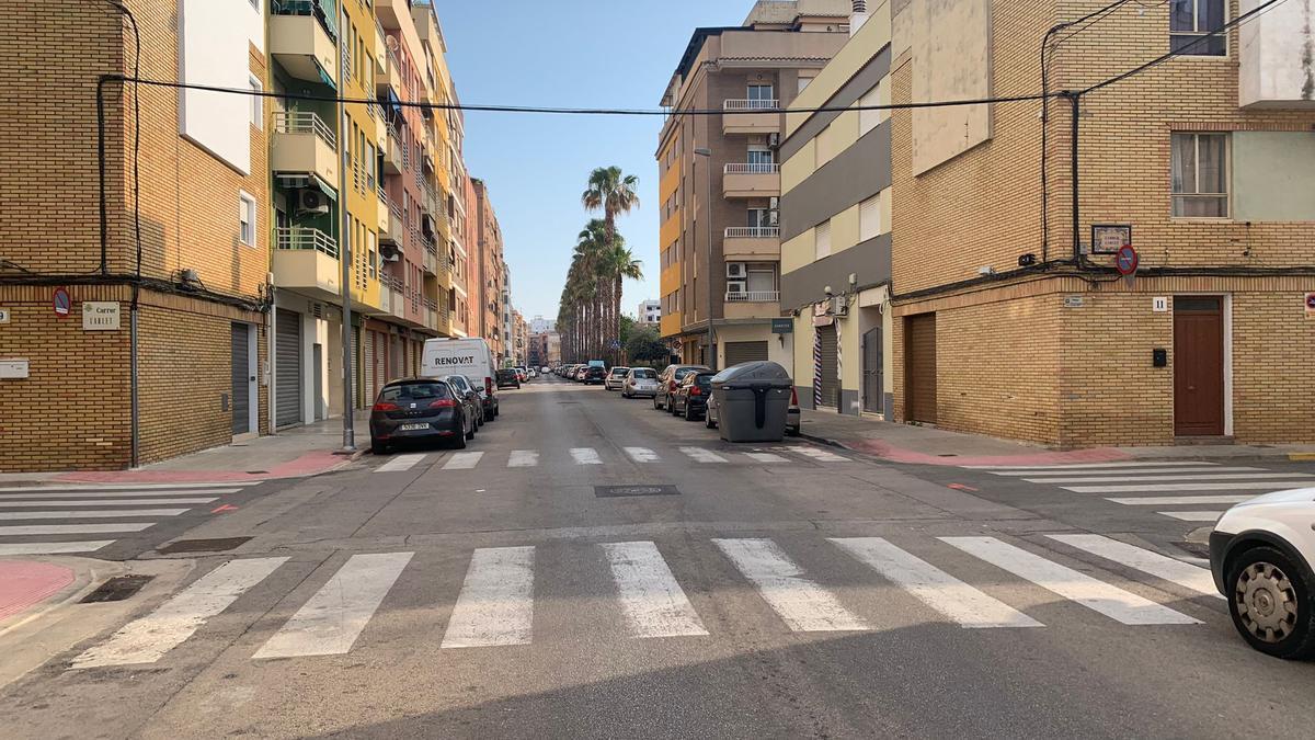 Alzira renueva el asfaltado de varias calles - Levante-EMV