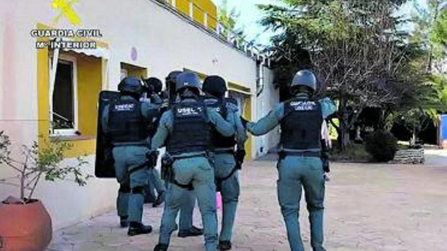 Las amenazas de la ‘maestra’ coruñesa de la secta de Castellón