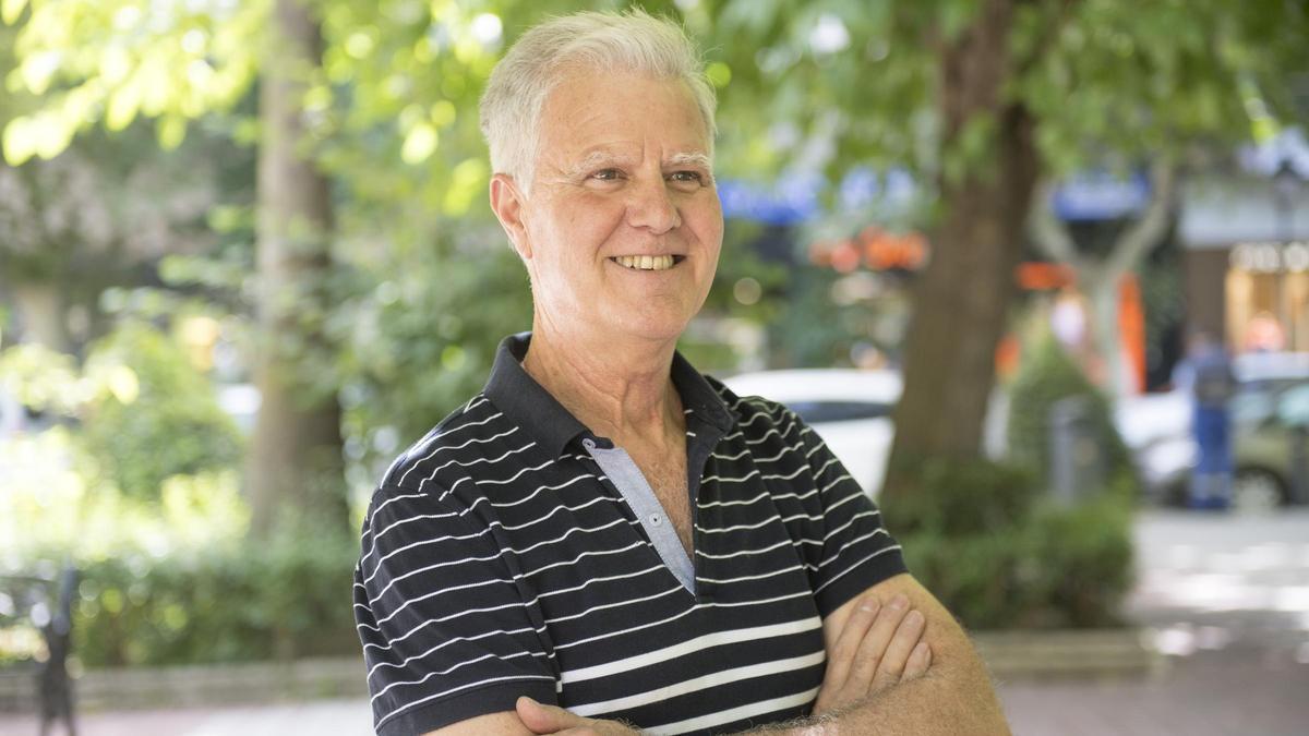 CÁCERES MODISTO SEBASTIÁN NAVARRO: "Yo no hacía moda en Cáceres, hacía ...