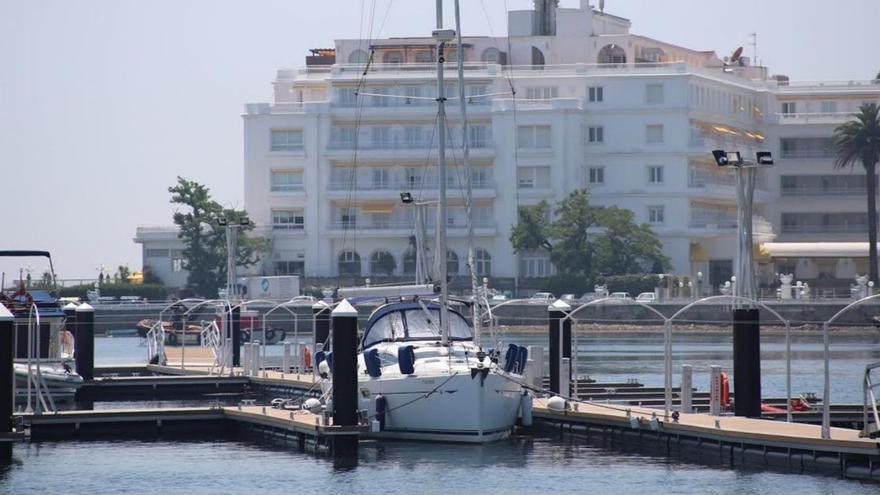 El Estado quiere cobrar al puerto deportivo de A Toxa
