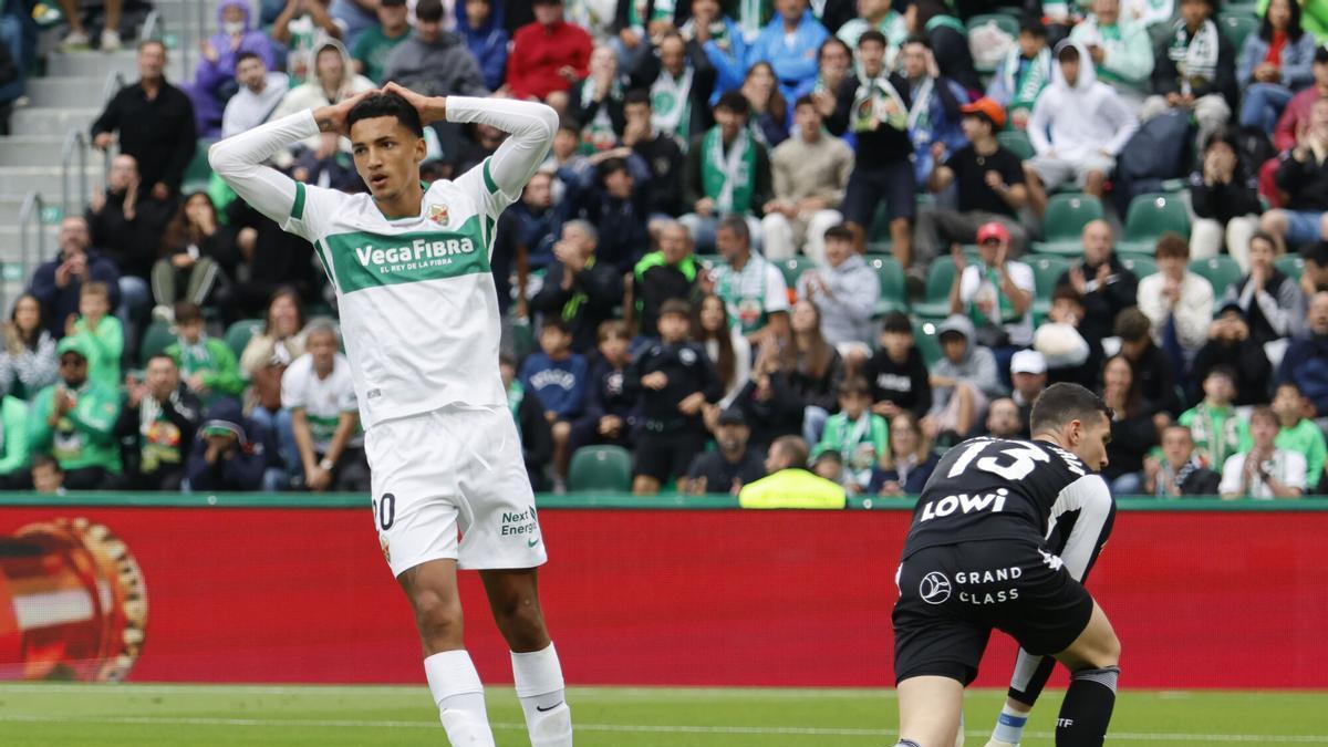 ALTAS Y BAJAS ELCHE CF: El Elche prepara la visita al Girona con las ...