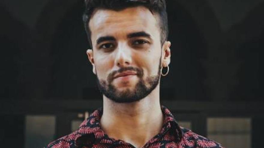 El cantante Gerard Martín actúa en Sant Joan con taquilla inversa