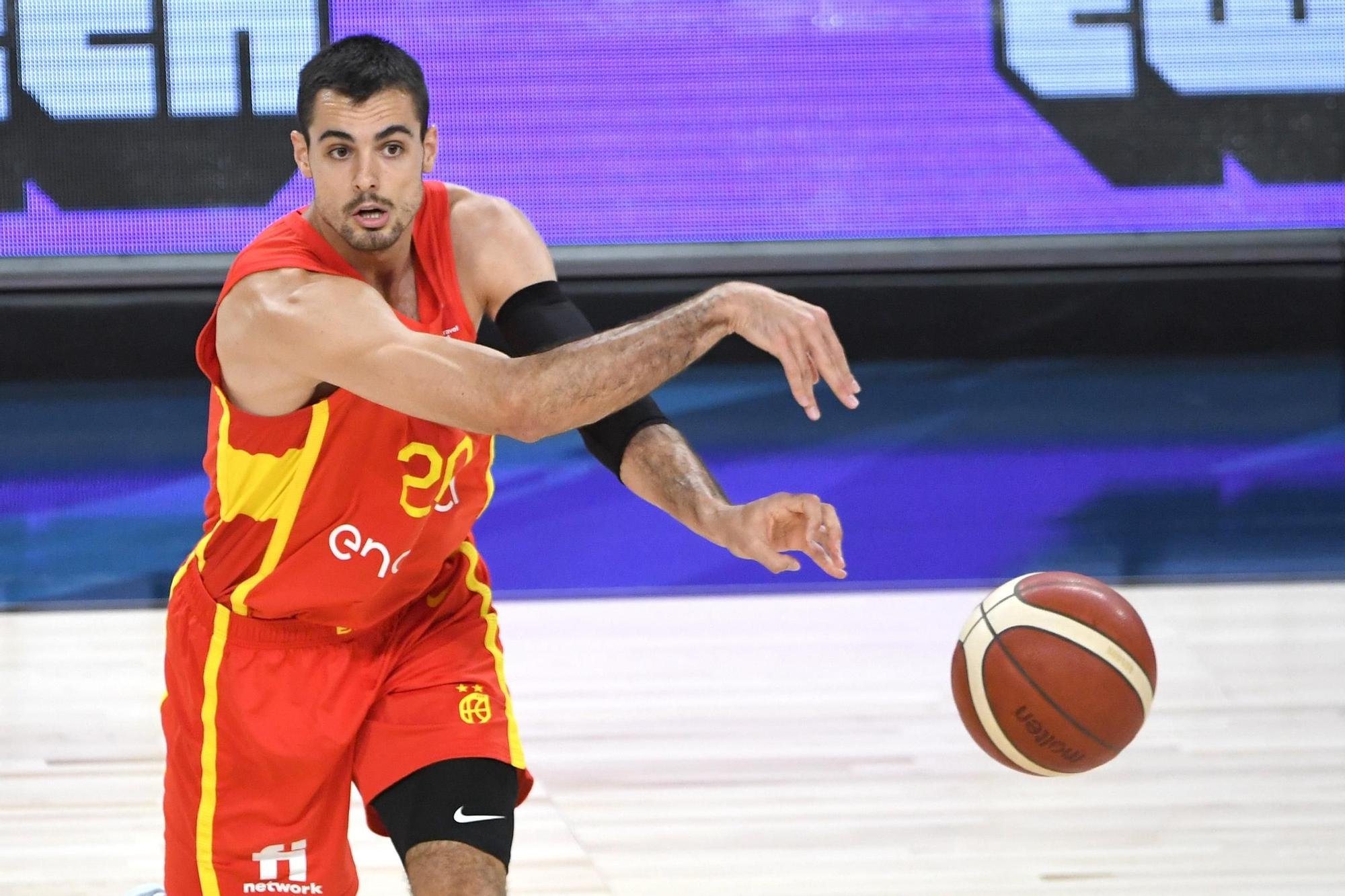 Alberto Abalde: “Tengo dos años más de contrato y voy a seguir” - Faro de Vigo