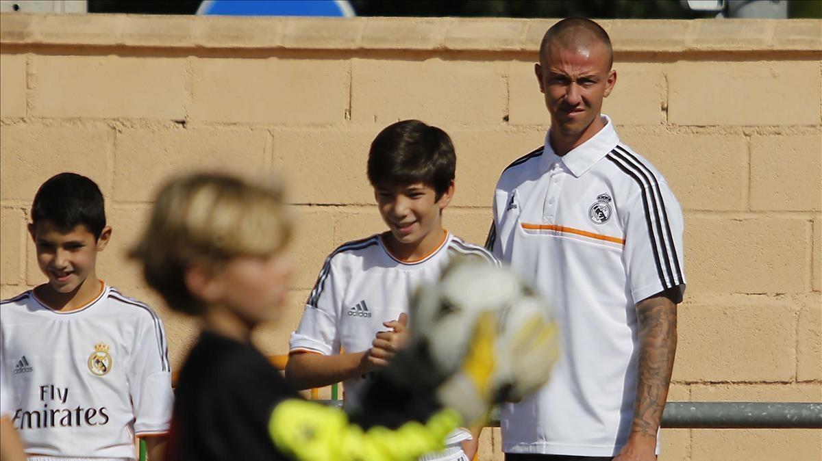 Crisis en el Real Madrid: ¿Por qué Guti puede relevar a Zidane?