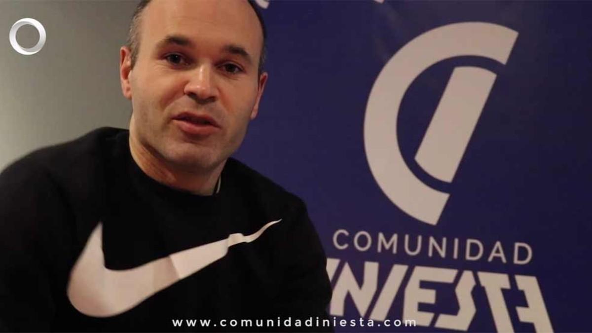 Iniesta estrena una nueva comunidad online