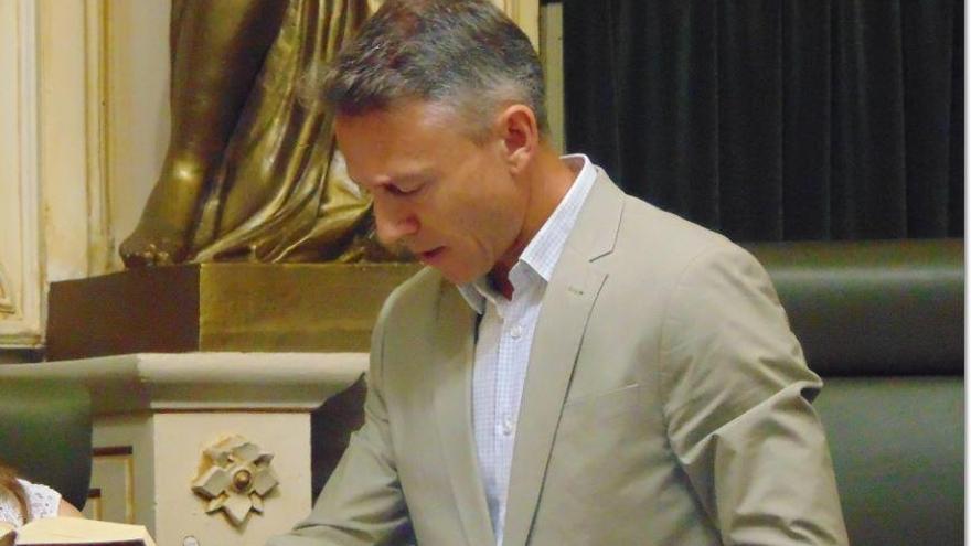 El socialista José Luis Monreal Tomás renuncia a su acta de concejal en ...