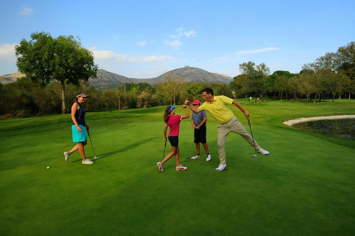 Vols practicar el Pitch&Putt? Coneix tres camps per jugar a Girona