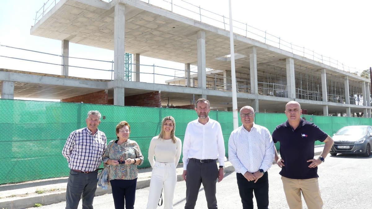 Carlos González visita Torrellano "como candidato" a la Alcaldía de ...