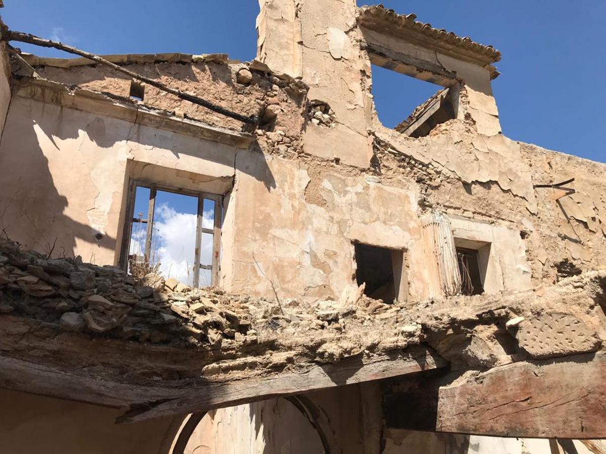 Ruina irreversible para la casa señorial de la Finca Lacy de Elda Ruina irreversible para la casa señorial de la Finca Lacy de Elda