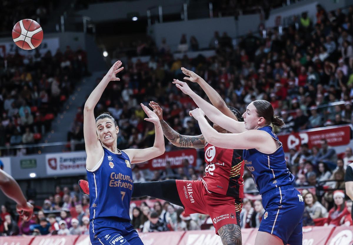 Crónica Casademont Zaragoza - Valencia Basket LF Endesa
