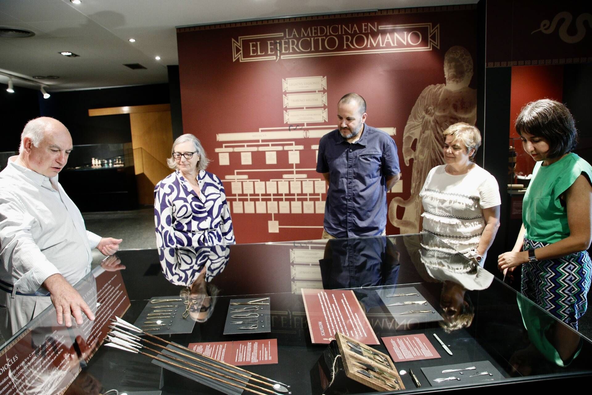Exposición sobre la medicina en el ejércicto romano en el Museo de la ...