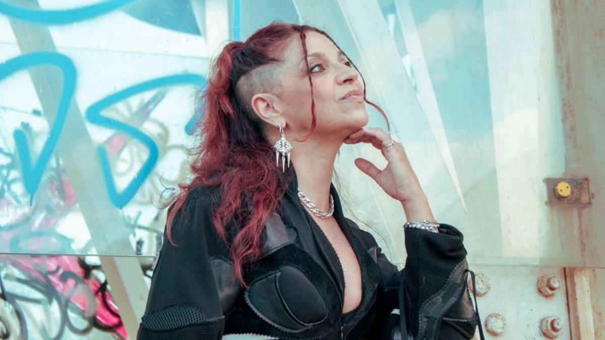 Aurora Power regresa a los escenarios con AliciaS: un proyecto musical ...