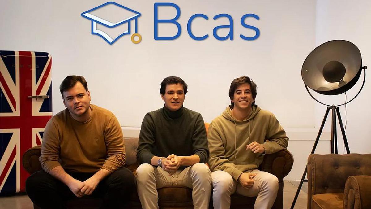 Bcas, la plataforma que te paga los estudios para formarte en tecnología