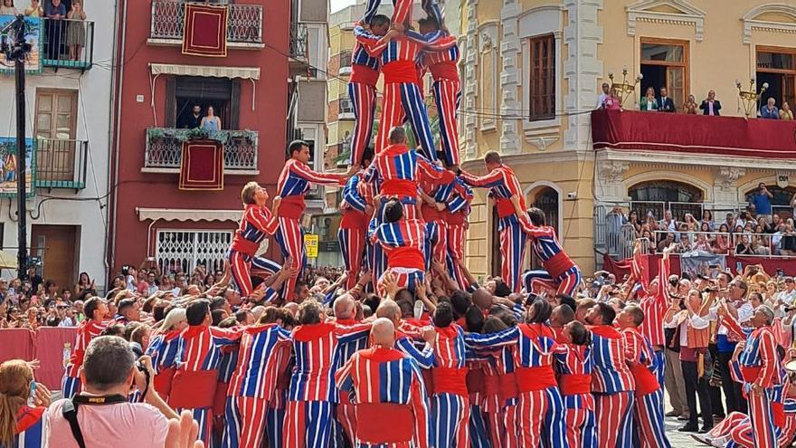 La Muixeranga d’Algemesí commemora els 50 anys del renaixement en la ...